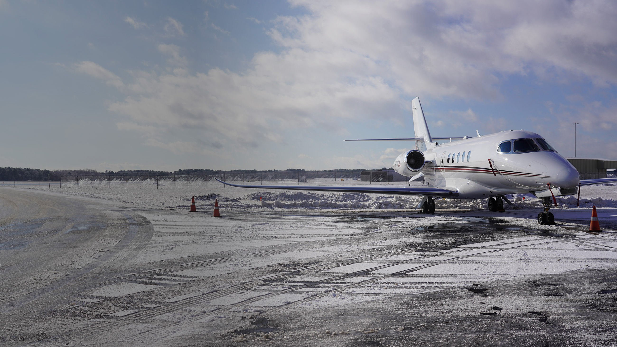 Private Jet Connectivity: LuxStream Business Aviation | SES